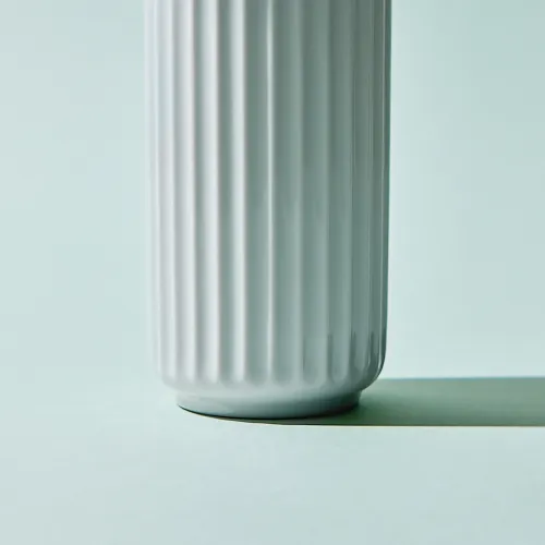 Lyngby Porcelain(リュンビューポーセリン)/Lyngby Vase White H12 | 青山フラワーマーケット｜花や緑と ...